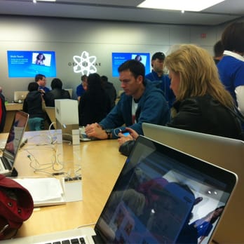 APPLE STORE - CALGARY - Updated December 2025 - 30 Photos & 76 Reviews ...