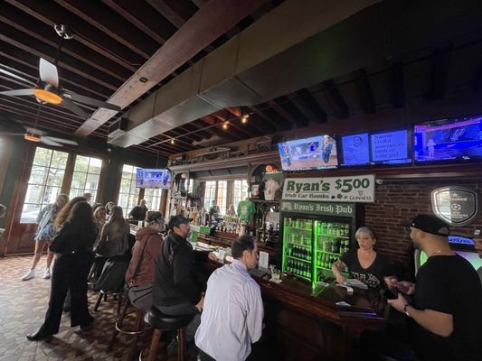 RYAN’S IRISH PUB - Updated October 2025 - 77 Photos & 131 Reviews - 241 ...