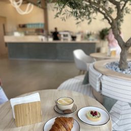 CAFÉ BLANC - Updated January 2026 - 294 Photos & 117 Reviews - 6500 ...