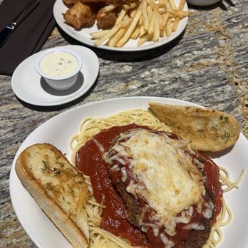 ATLANTIS PURPLE PARROT - Updated April 2025 - 479 Photos & 298 Reviews ...