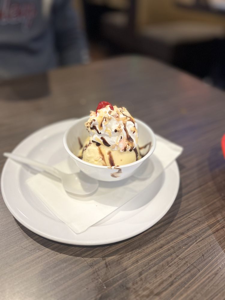 EL SUSHI LOCO SUSHI & MARISCOS DOWNEY - Updated December 2025 - 742 ...