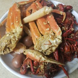 THE CRAWFISH GUY - Updated May 2024 - 368 Photos & 470 Reviews - 5730 N ...