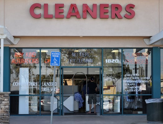 TOWN CENTER CLEANERS - Updated July 2025 - 23 Reviews - 1820 E Willow ...