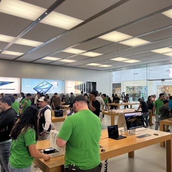 APPLE LOS CERRITOS - Updated June 2025 - 268 Photos & 1018 Reviews ...