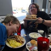 FT WRIGHT FAMILY RESTAURANT - 95 Photos & 109 Reviews - 1860 Ashwood ...
