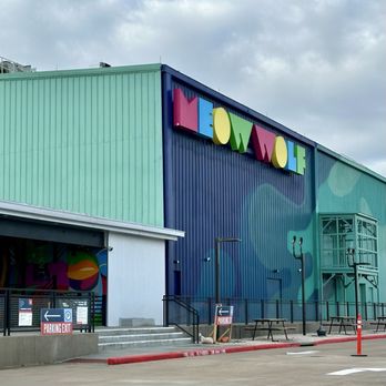 MEOW WOLF HOUSTON - RADIO TAVE - Updated February 2025 - 409 Photos ...