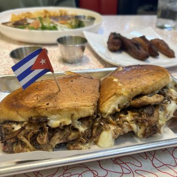 EL CUBANO - Updated December 2025 - 27 Photos & 11 Reviews - 220 S Wall ...