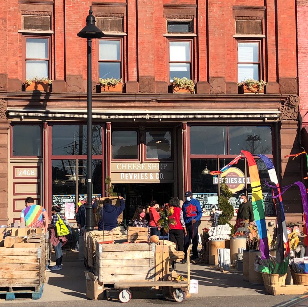 DEVRIES & CO - Updated November 2024 - 91 Photos & 62 Reviews - 2468 Market, Detroit, Michigan ...