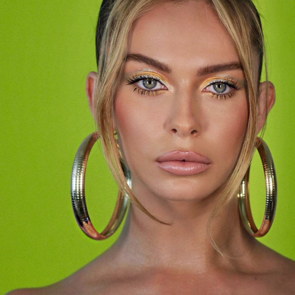 Amanda Shuttleworth's Instagram, Twitter & Facebook on IDCrawl