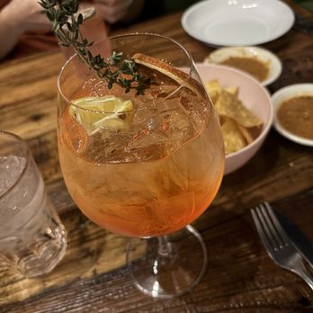 HUMO - Updated December 2025 - 104 Photos & 66 Reviews - 6899 Oak Hill ...