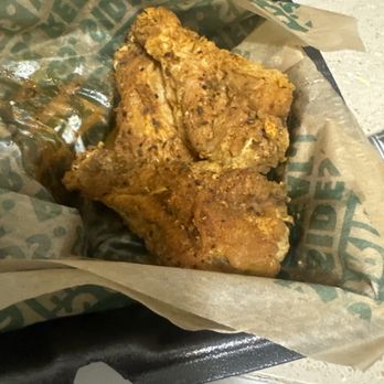 WINGSTOP - Updated December 2025 - 17 Photos - 743 Veterans Memorial ...