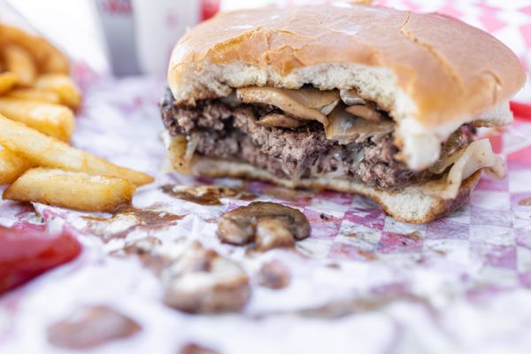 MOJO BURGER - Updated November 2025 - 126 Photos & 362 Reviews - 1401 ...