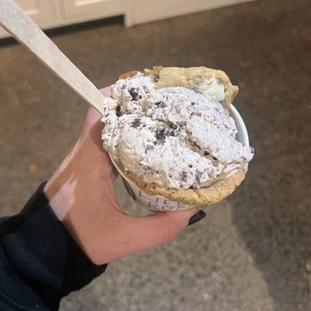 HELLO ROBIN - Updated September 2025 - 1195 Photos & 859 Reviews - 522 ...