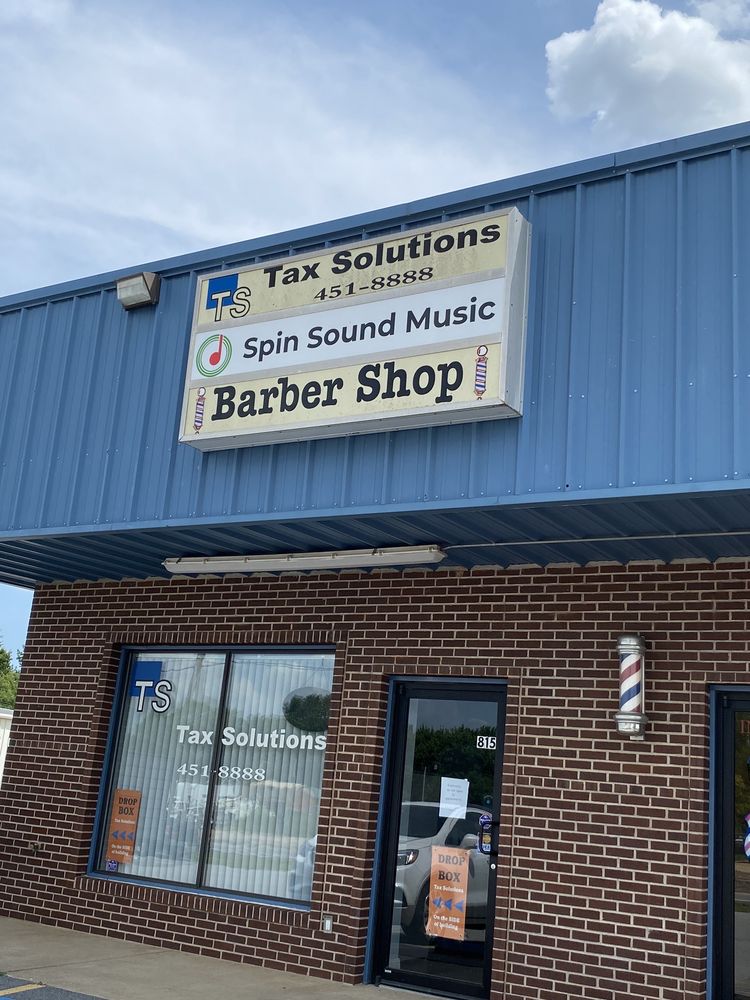 PEA RIDGE BARBER SHOP - Updated January 2026 - 819 Slack St, Pea Ridge ...