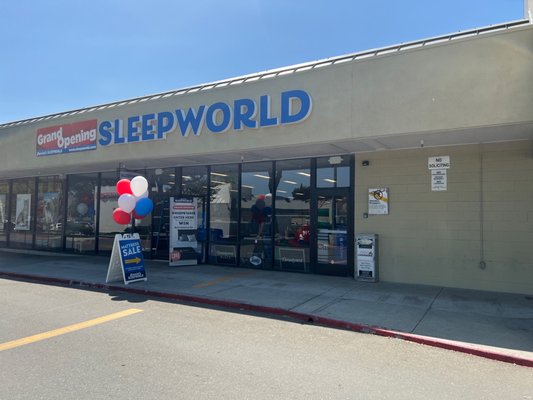 MANCINI’S SLEEPWORLD EVERGREEN - 23 Reviews - 1789 Capitol Expy, San ...