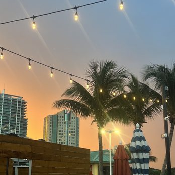 REGATTA GROVE - Updated August 2025 - 363 Photos & 182 Reviews - 3415 ...