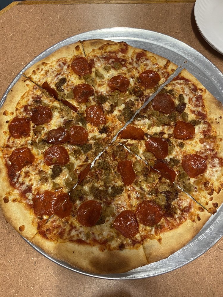 MJ’S NEW YORK STYLE PIZZA - 10 Photos & 31 Reviews - 3062 Cypress ...