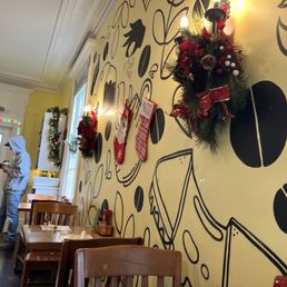 THE CUBBY HOLE - Updated October 2025 - 376 Photos & 384 Reviews - 37 E ...