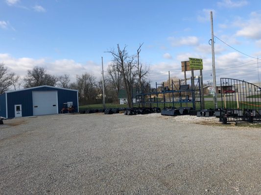 LEMENS AUTO & TRAILERS - Updated September 2025 - 1206 N Business 54, Eldon, Missouri - Trailer ...