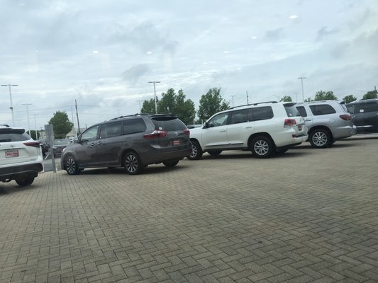 TOYOTA OF NAPERVILLE - Updated May 2024 - 98 Photos & 362 Reviews ...