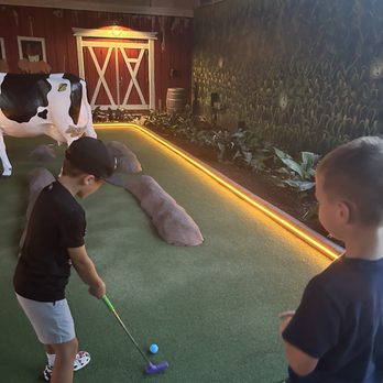 Hollywood Drive In Golf - Trusted Since 2012 - Updated July 2025 - 194 ...