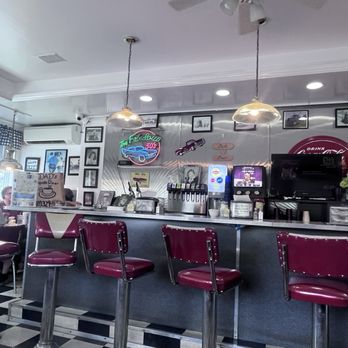 DAD’S COPAKE DINER - Updated December 2025 - 83 Photos & 115 Reviews ...