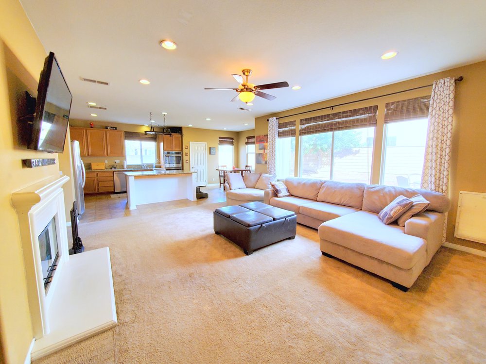 CHRISTOPHER MICHAEL HELMICH - RE/MAX UNIVERSAL REALTY - Updated August ...