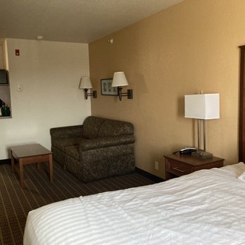 EXPRESSWAY SUITES - Updated December 2025 - 42 Photos & 20 Reviews ...