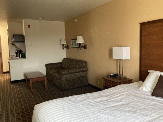 EXPRESSWAY SUITES - Updated December 2025 - 42 Photos & 20 Reviews ...