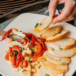 OFF BROADWAY DRAFTHOUSE - Updated July 2025 - 226 Photos & 233 Reviews ...