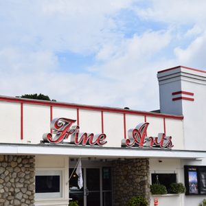 AMC DINE-IN FRAMINGHAM 16 - 157 Photos & 261 Reviews - 22 Flutie Pass ...