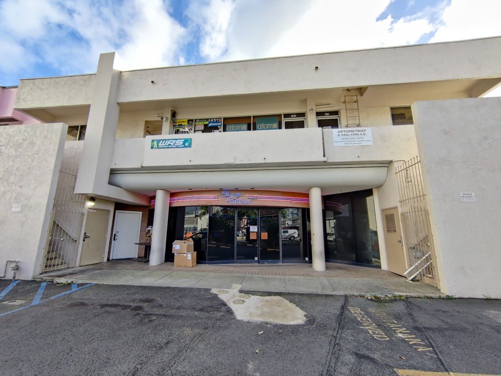 BLUE RIBBON BAR & GRILL - Updated December 2025 - 372 Photos & 124 ...