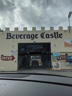BEVERAGE CASTLE SOUTH - Updated December 2025 - 1825 Shepherd Rd ...