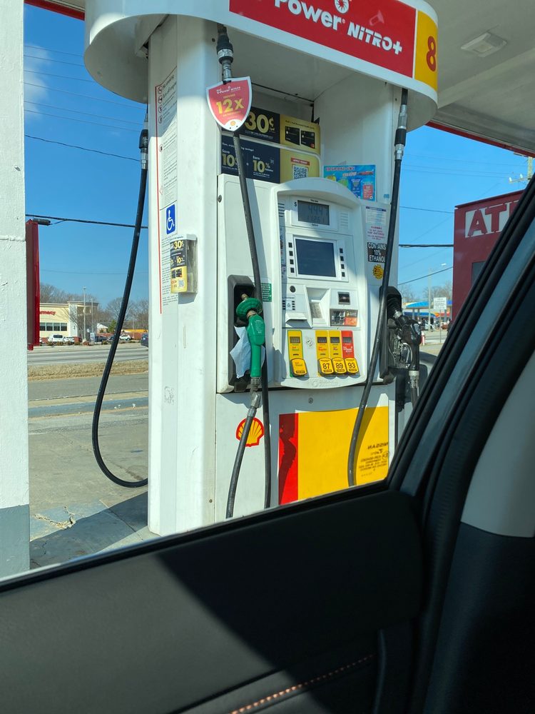 SHELL GAS WITH CAR WASH - 18 Photos - 7303 Richmond Hwy Dart Dr, Hybla ...