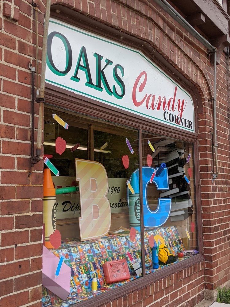 OAKS CANDY CORNER - Updated December 2025 - 13 Photos & 14 Reviews ...