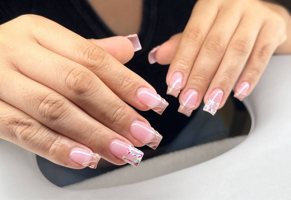 PINK NAILS - Updated December 2025 - 125 Photos & 36 Reviews - 1221 ...