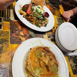 BROOKLINE LUNCH - 471 Photos & 599 Reviews - 9 Brookline St, Cambridge ...