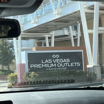 LAS VEGAS NORTH PREMIUM OUTLETS - Updated July 2025 - 1026 Photos ...