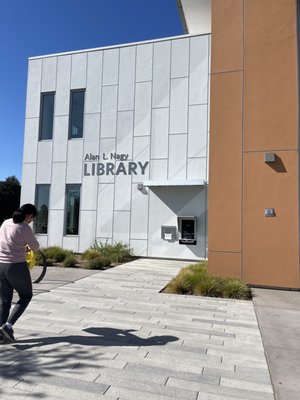 NEWARK LIBRARY - Updated January 2026 - 63 Photos & 51 Reviews - 37055 ...