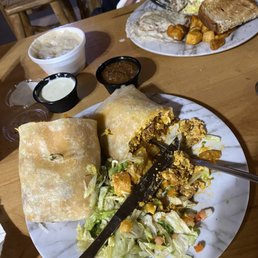 ROADRUNNER RESTAURANT & SALOON - Updated October 2025 - 227 Photos ...