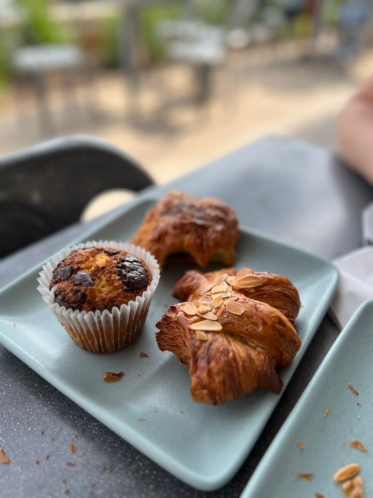 COMET COFFEE & MICROBAKERY - Updated December 2025 - 383 Photos & 408 ...