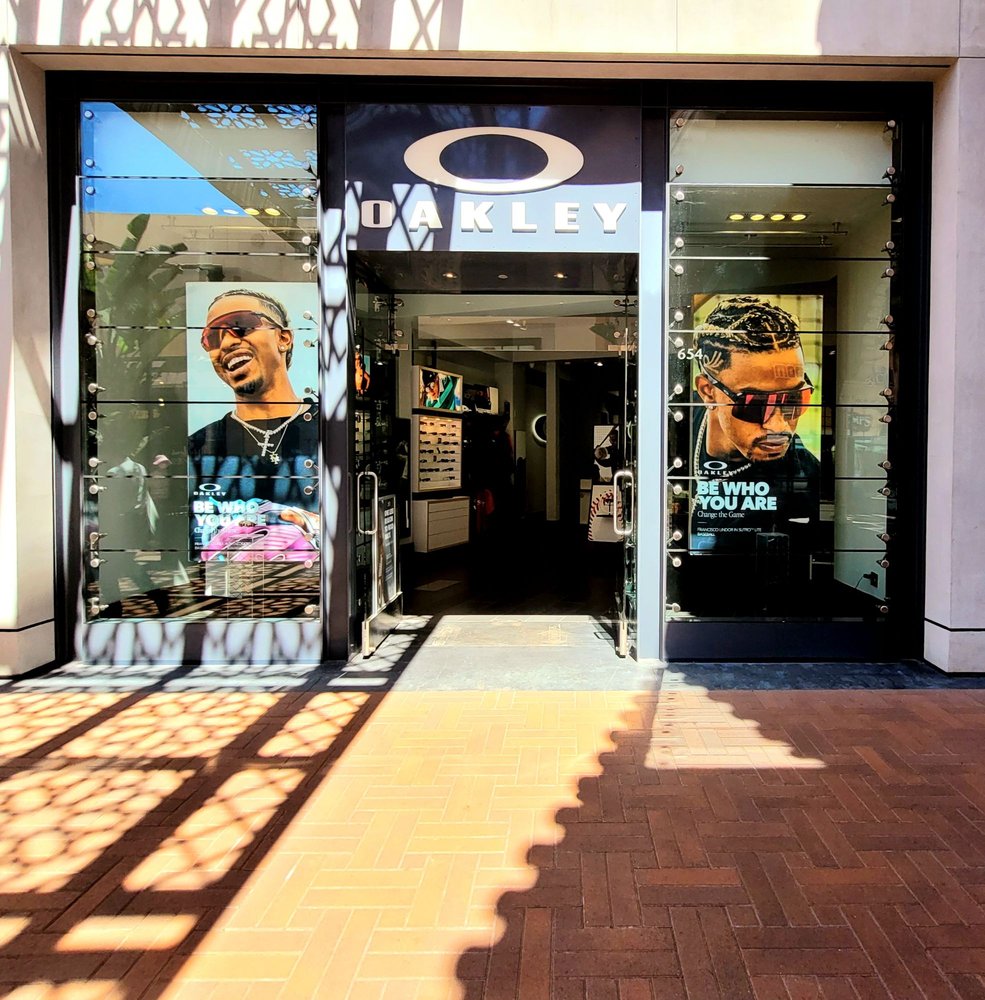 OAKLEY - 128 Photos & 80 Reviews - 654 Spectrum Center Dr, Irvine ...
