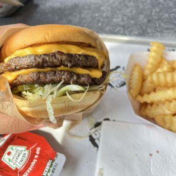 GRINDHOUSE KILLER BURGERS - Updated 2024 - 1127 Photos & 1250 Reviews ...