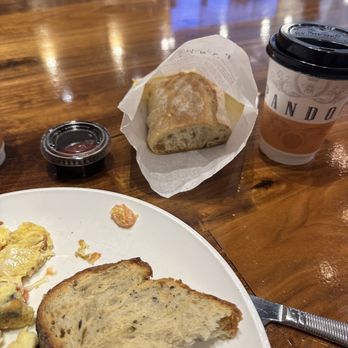 PANDOR ARTISAN BAKERY & CAFÉ - Updated July 2024 - 144 Photos & 104 ...