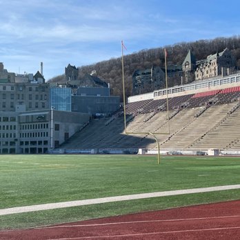 STADE MÉMORIAL PERCIVAL-MOLSON - Updated March 2024 - 12 Photos - 475 ...