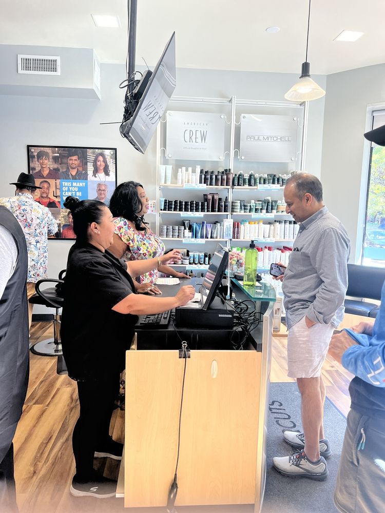 SUPERCUTS - Updated October 2025 - 211 Photos & 152 Reviews - 279 ...