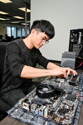 LINKNOW - Updated January 2026 - 77 Photos & 115 Reviews - 5601 Rue ...