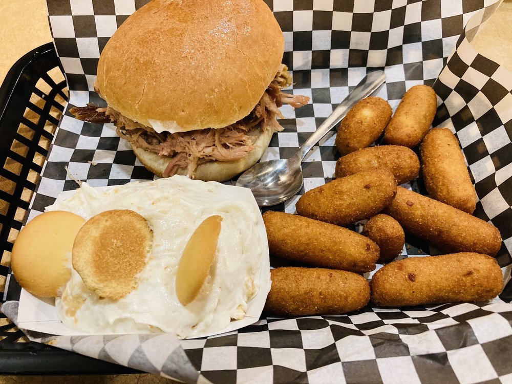 DUE SOUTH BBQ - 44 Photos & 13 Reviews - 4521 Melrose Ave NW, Roanoke ...