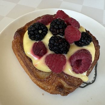 BORAGE - Updated July 2024 - 119 Photos & 27 Reviews - 1609 N Lynhurst ...