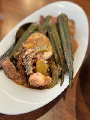 MAX’S RESTAURANT - CHICAGO - Updated December 2025 - 354 Photos & 159 ...